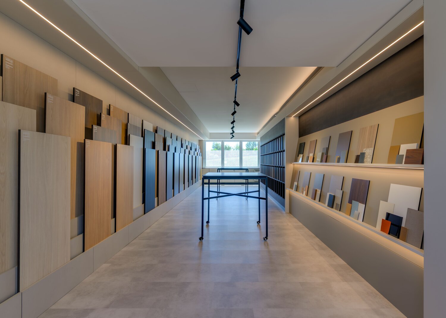 Fundermax | show:rooms