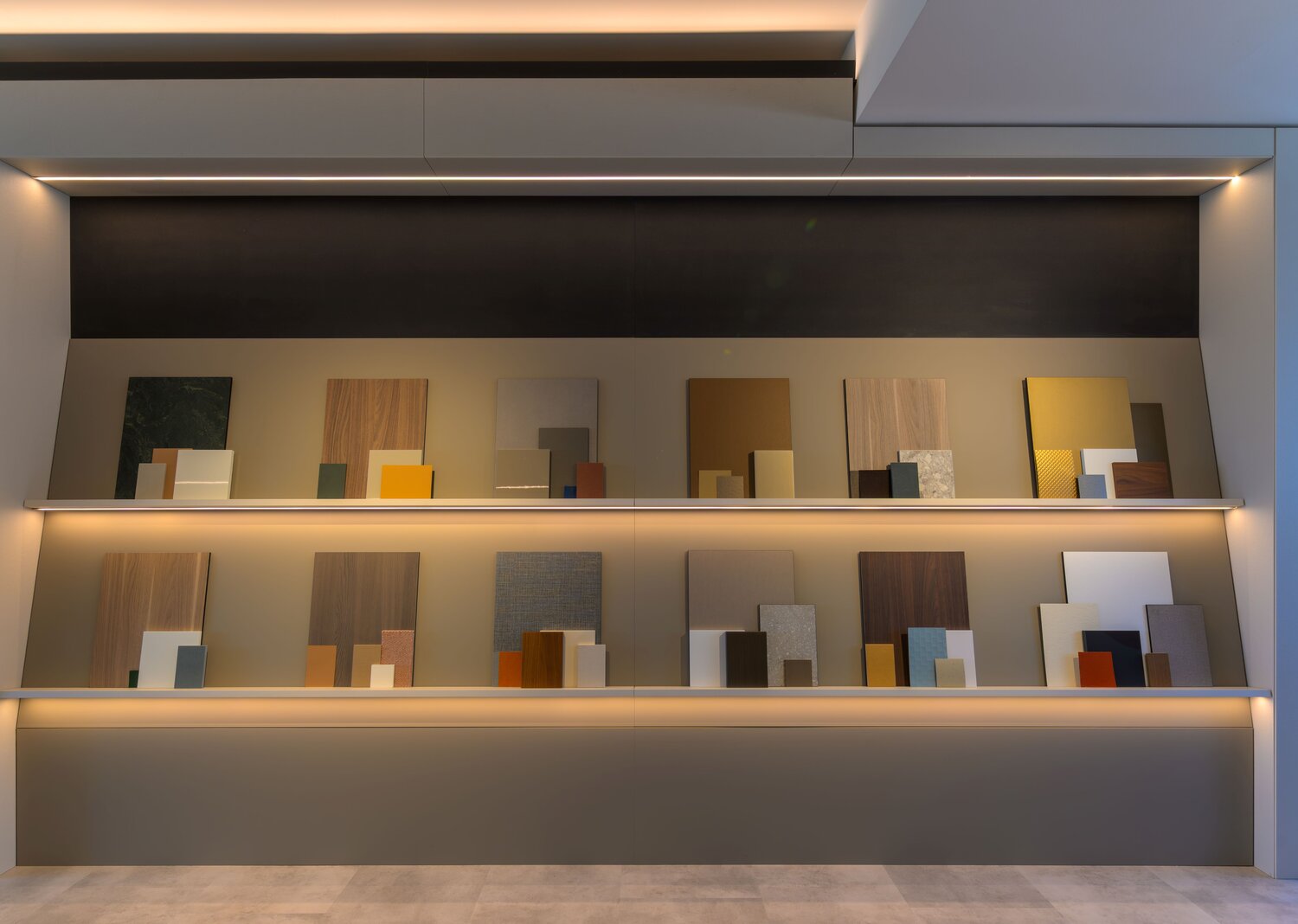 Fundermax | show:rooms